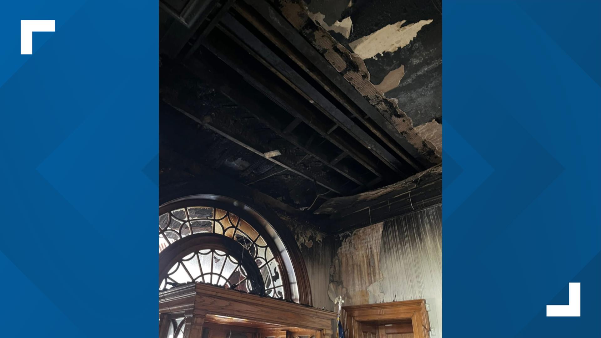Photos from inside historic Floyd County Courthouse show devastating ...