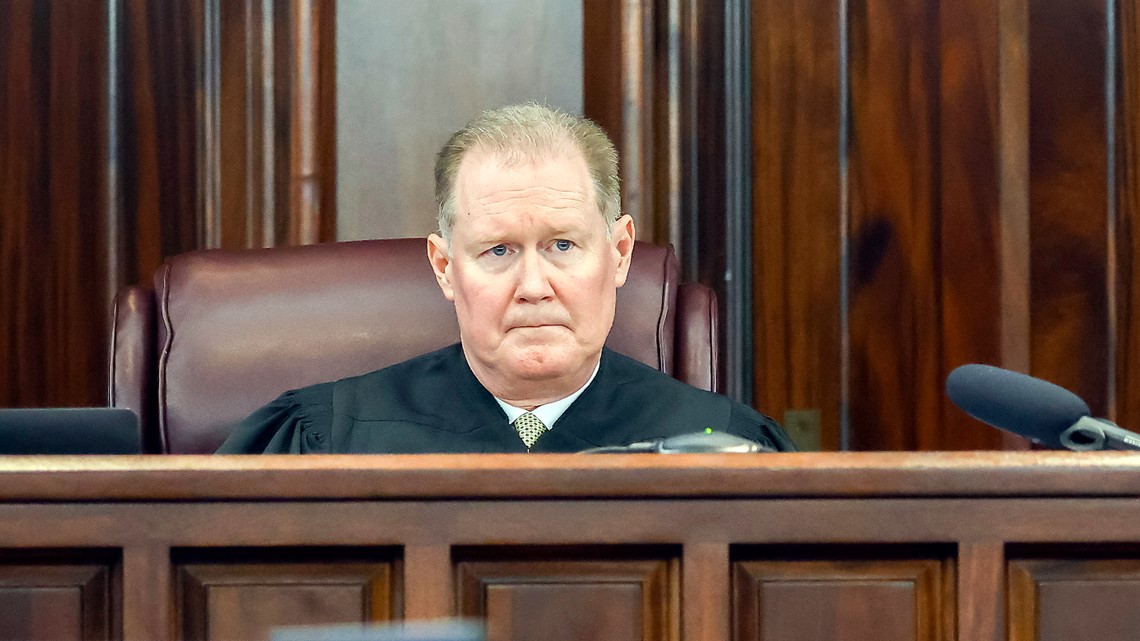 Ahmaud Arbery trial | Judge holds moment of silence | 11alive.com