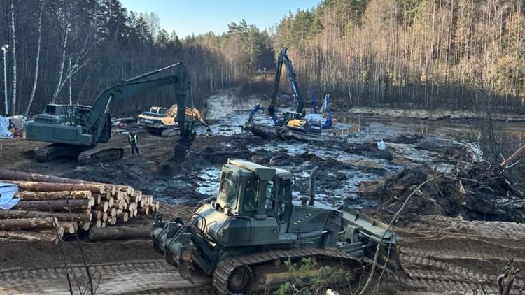 Latest on recovery efforts for 4 missing US soldiers in Lithuania March ...