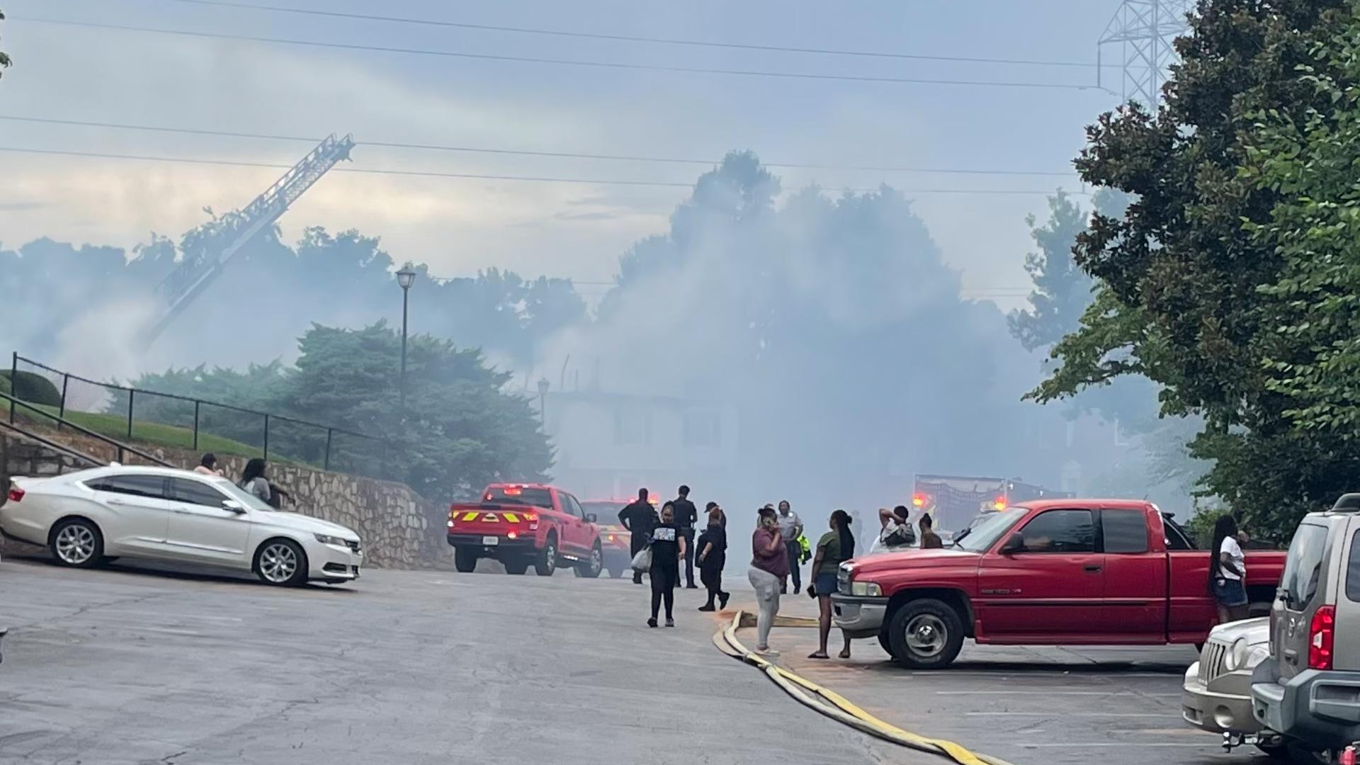 Fire at Park at Galaway Apartments in East Point | 11alive.com