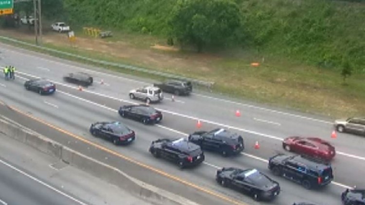 I 285 traffic I 75 exits in Cobb County blocked by wreck | 11alive.com