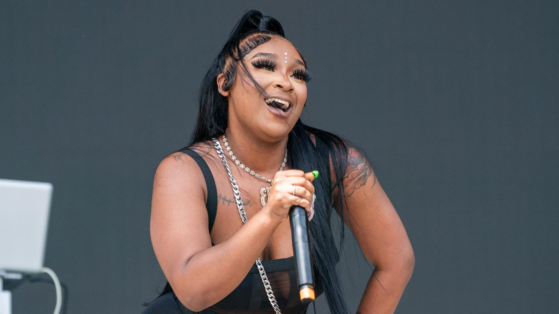 Rapper Erica Banks arrested with stolen gun at Atlanta TSA checkpoint ...