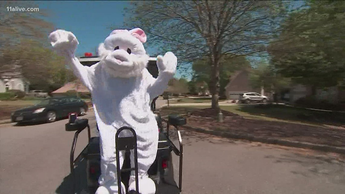 Easter Bunny golf carts through neighborhood | 11alive.com