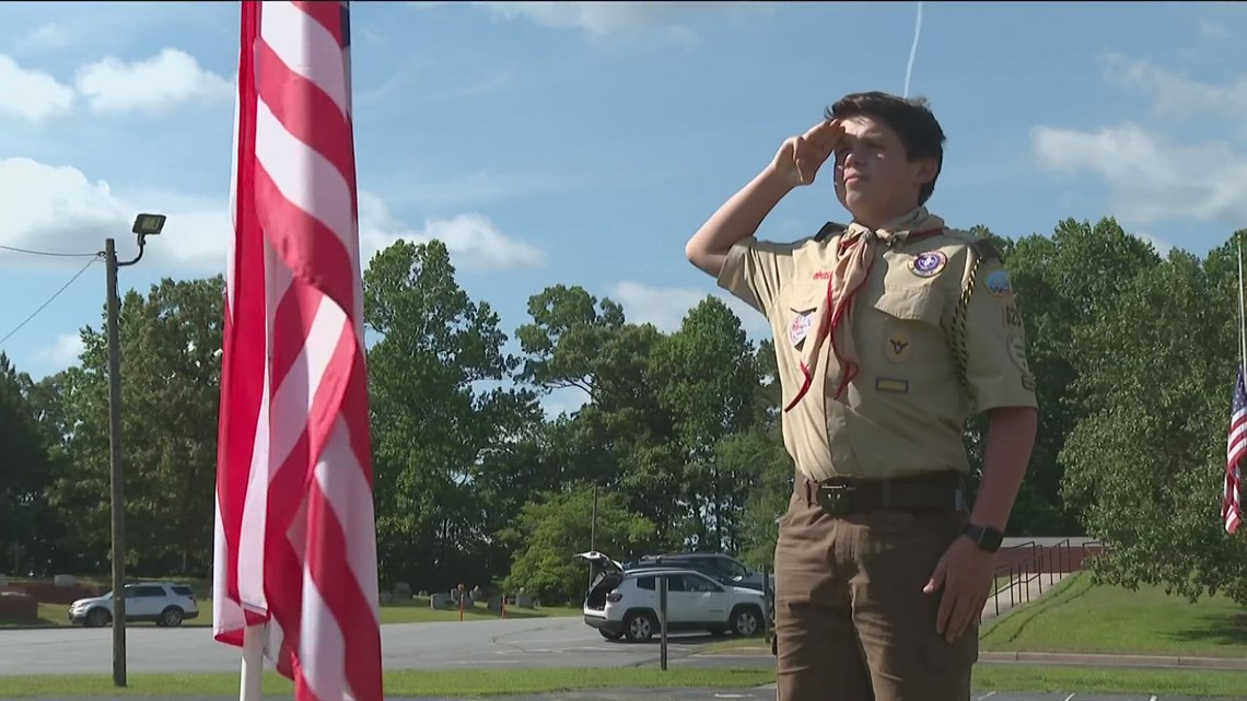 Boy Scouts honor fallen soldiers with flag display | 11alive.com