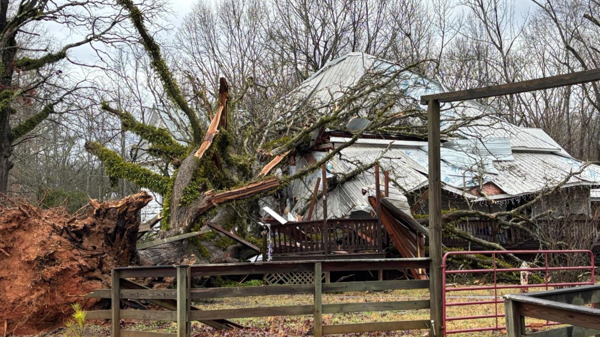 Damage tracker in metro Atlanta after strong storms & tornado warnings ...
