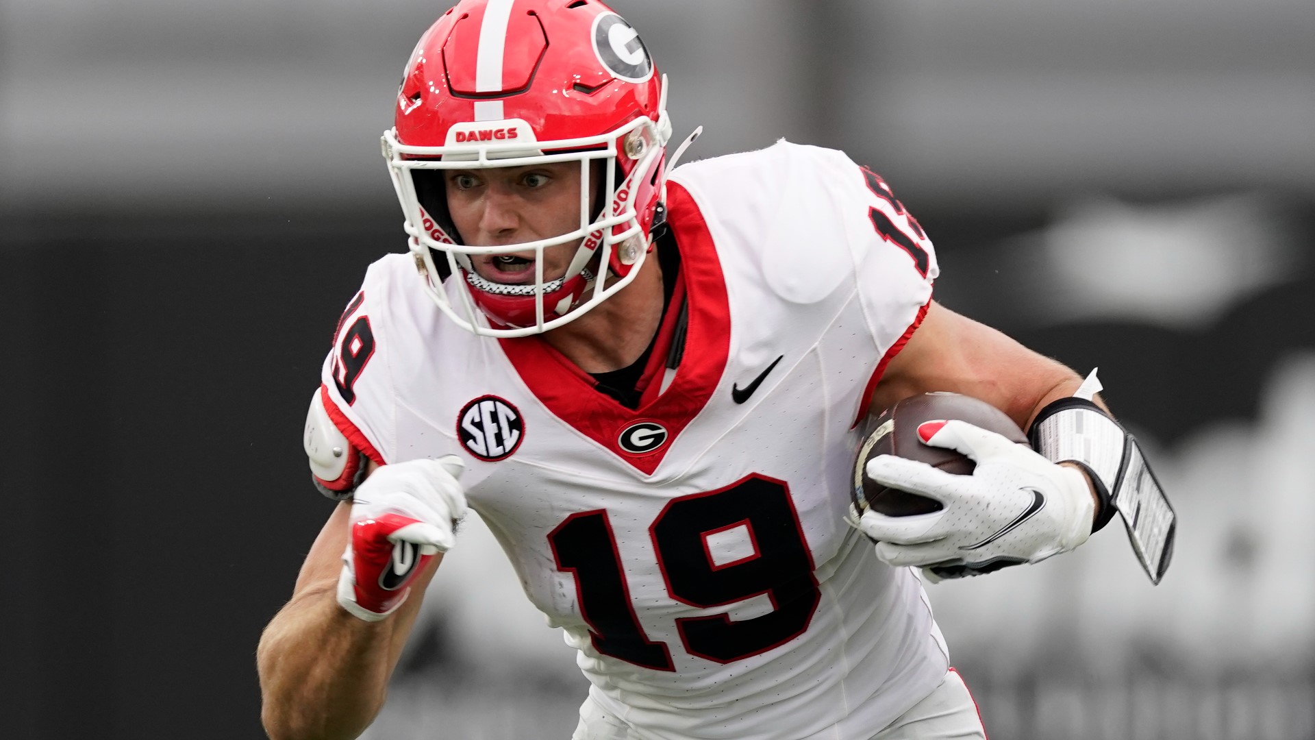 Brock Bowers practices, could potentially play on Saturday | 11alive.com