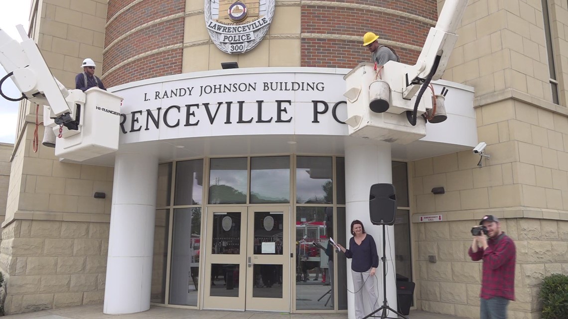 Lawrenceville honors its longest serving police chief with his name on ...