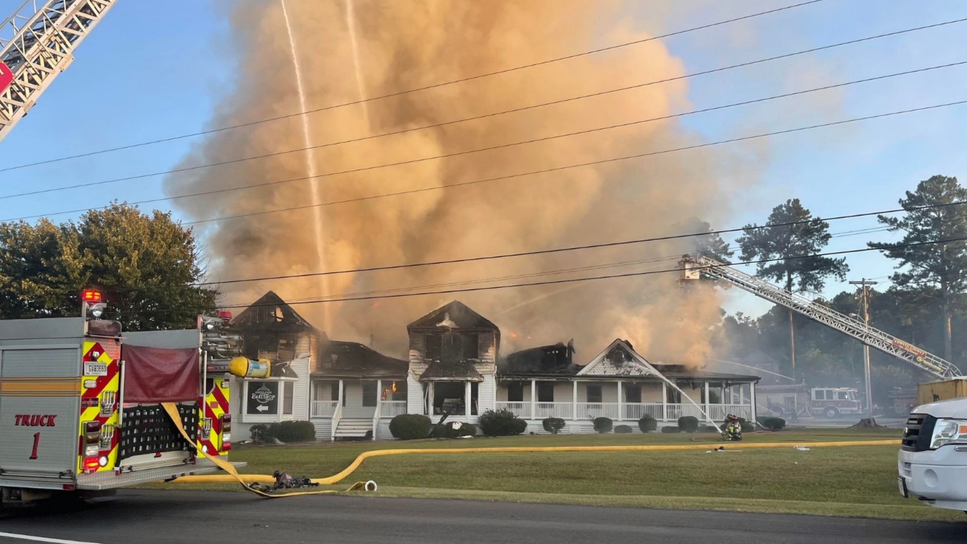 Large fire at Heirloom Market bakery in Coweta County | 11alive.com