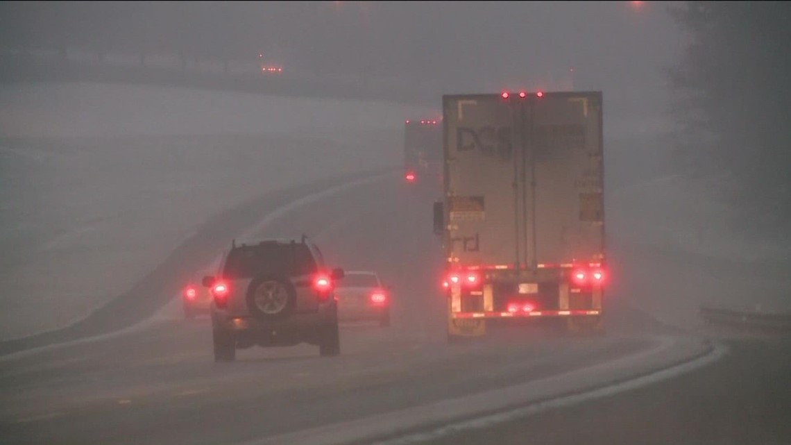Metro Atlanta crews get ready to tackle snow and ice | 11alive.com