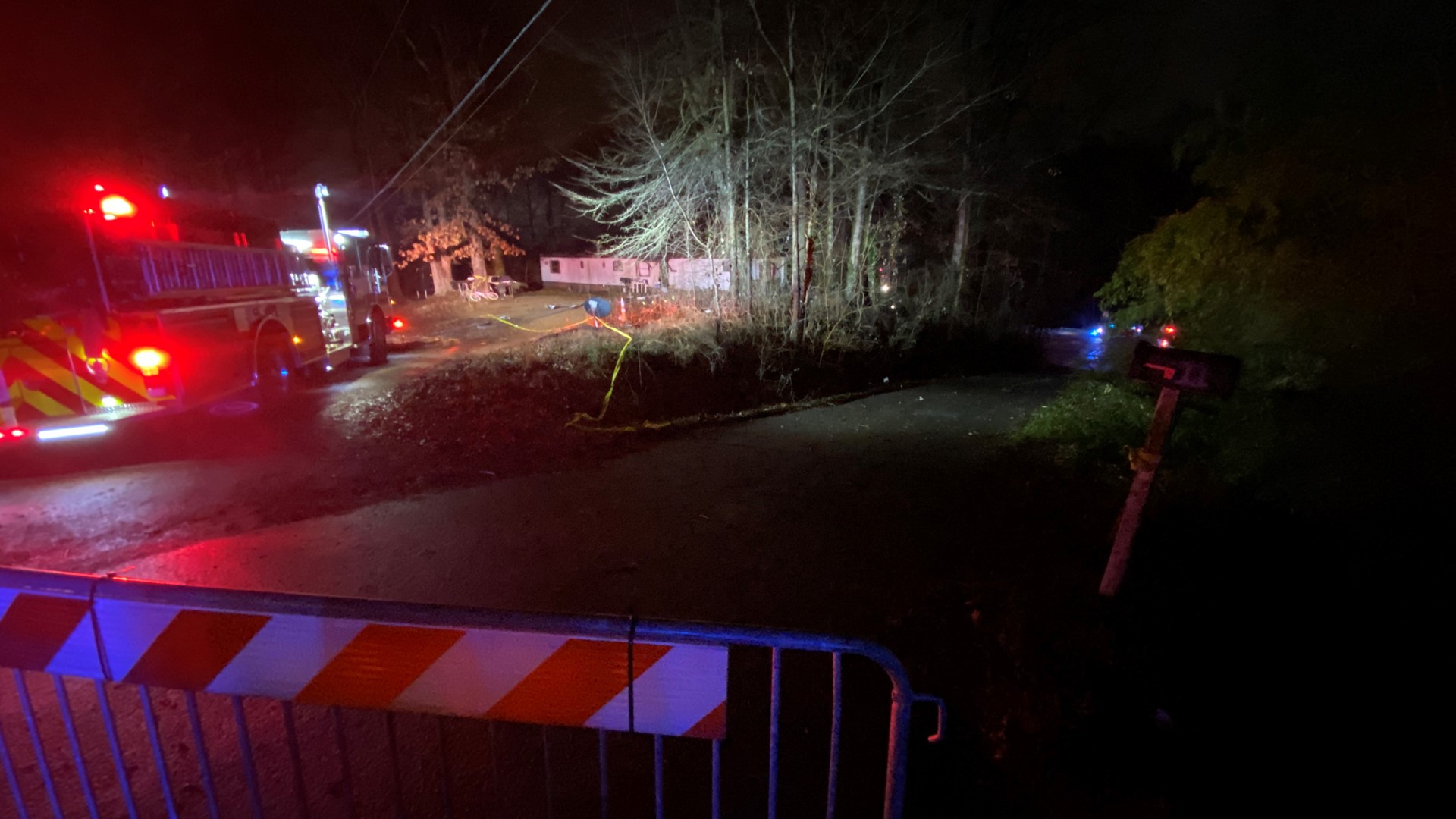 Gainesville plane crash shuts down roads in Hall County | 11alive.com