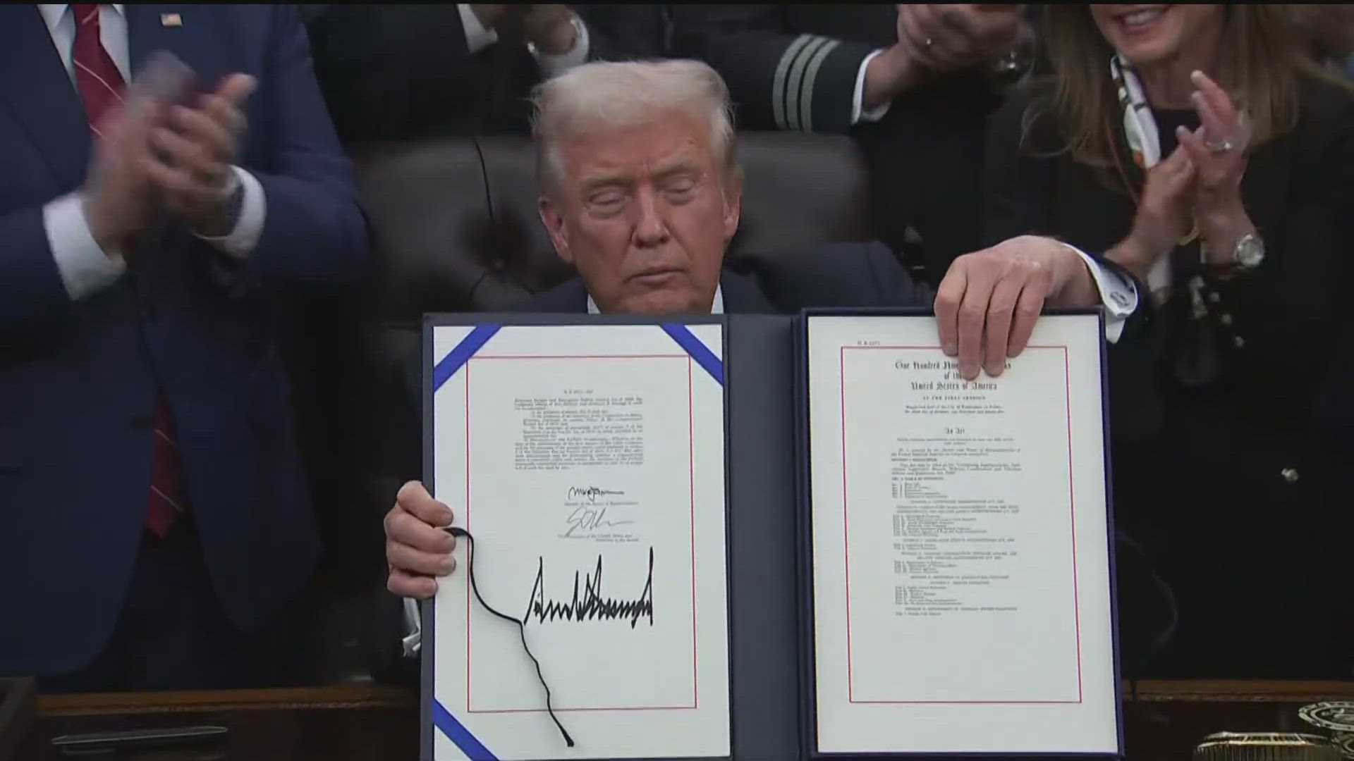 President Trump signs bill to reopen government | 11alive.com