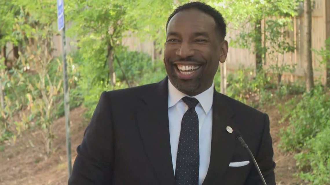 Atlanta Mayor Andre Dickens makes affordable housing announcement ...