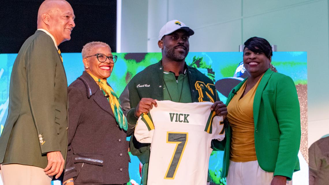Michael Vick introduced as Norfolk State’s football coach | 11alive.com