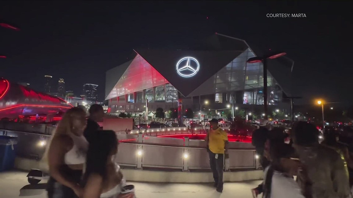Final Beyoncé's Renaissance show at the Mercedes-Benz Stadium tonight ...