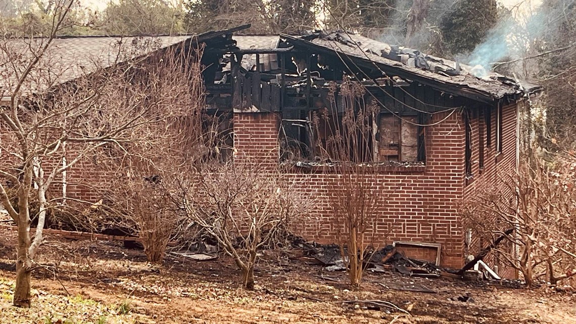 Deadly Willis Mill Road SW house fire: Officials | 11alive.com