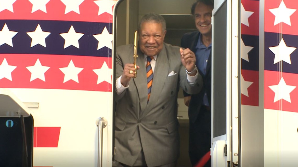 Fulton Co., Ga. launches early voting plan, mobile voting unit ...