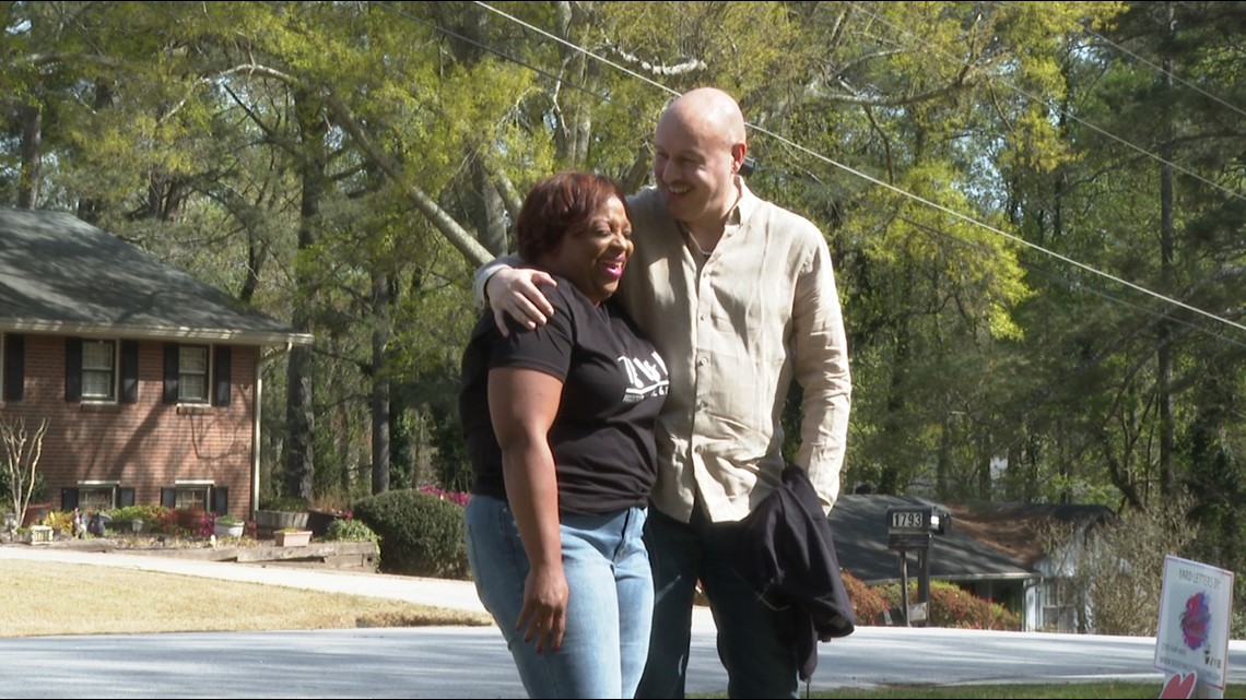 Long lost siblings meet for first time, thanks to an unexpected ...