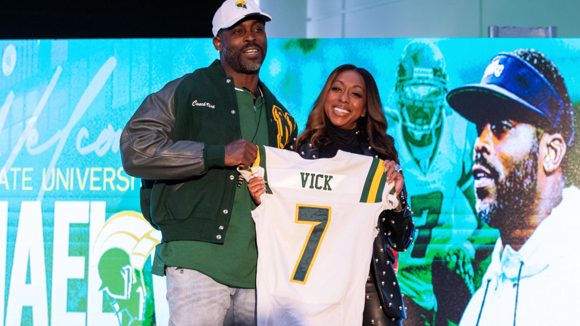 Michael Vick introduced as Norfolk State’s football coach | 11alive.com