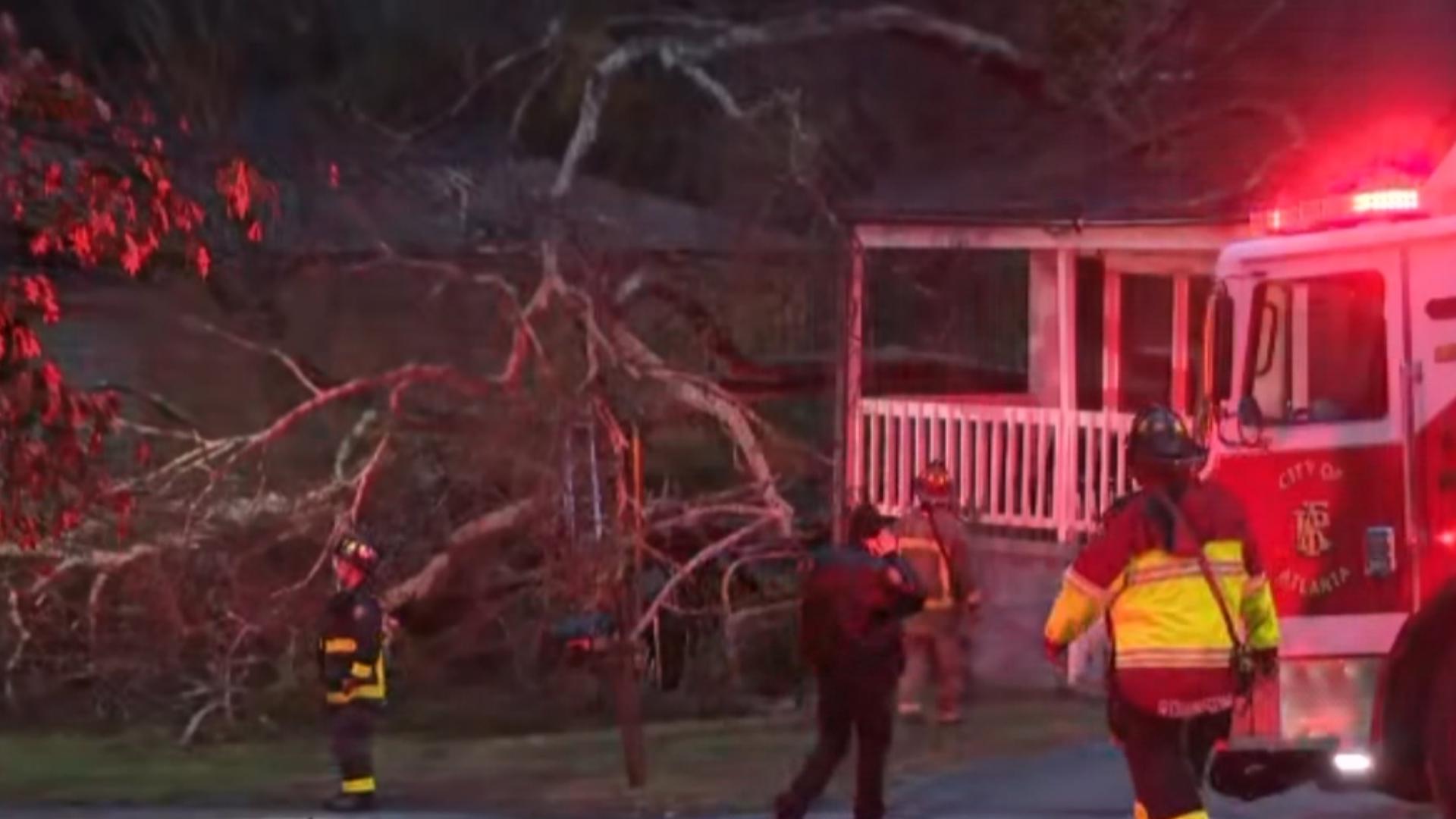 Atlanta weather live updates: Strong line of storms moving into metro ...