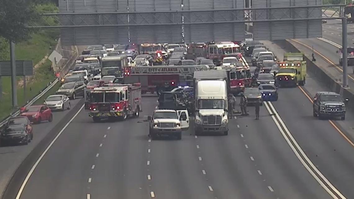 I-75 N crash at Mt Paran Road | Traffic | 11alive.com