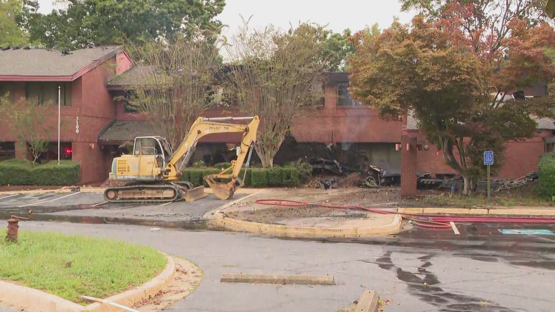 Firefighters battle large blaze at Austell's Eagles Chapel | 11alive.com