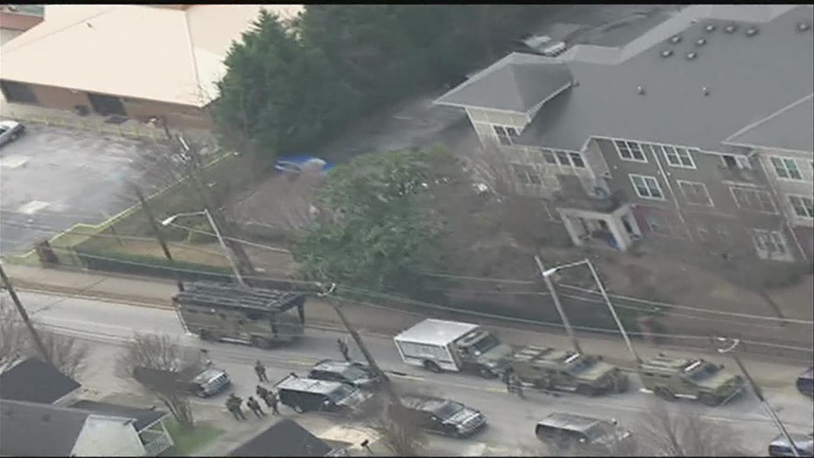 SWAT on scene at Atlanta apartments | 11alive.com
