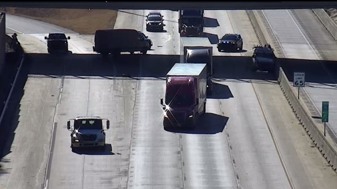 I 75 North traffic Cobb County crash blocks lanes | 11alive.com