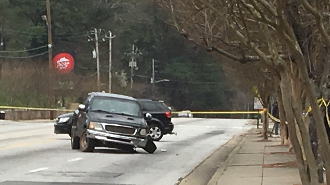 Woman critically wounded in southwest Atlanta shooting | 11alive.com