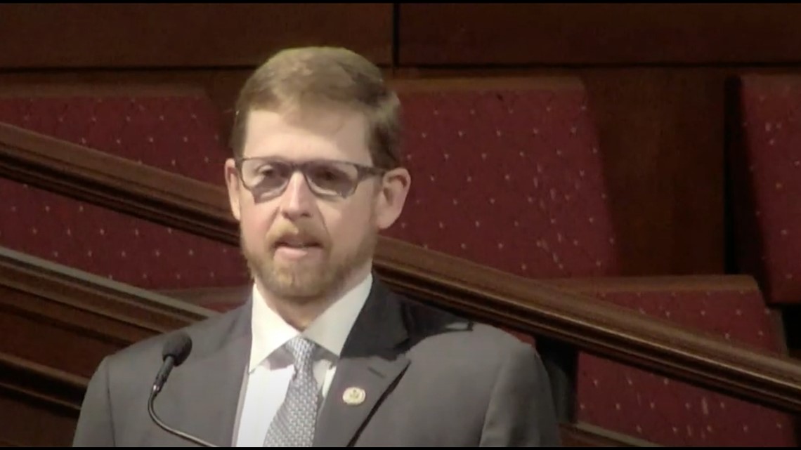 John Isakson offers tribute to father | 11alive.com