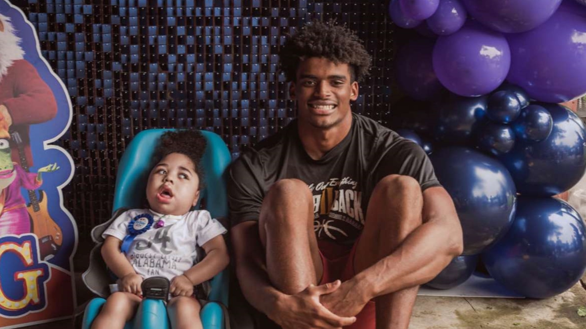 Alabama recruit's bond with brother born with rare disability | 11alive.com