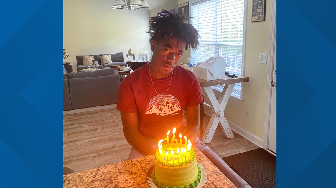 Starr's Mill High coaches remember Russell Logan | 11alive.com