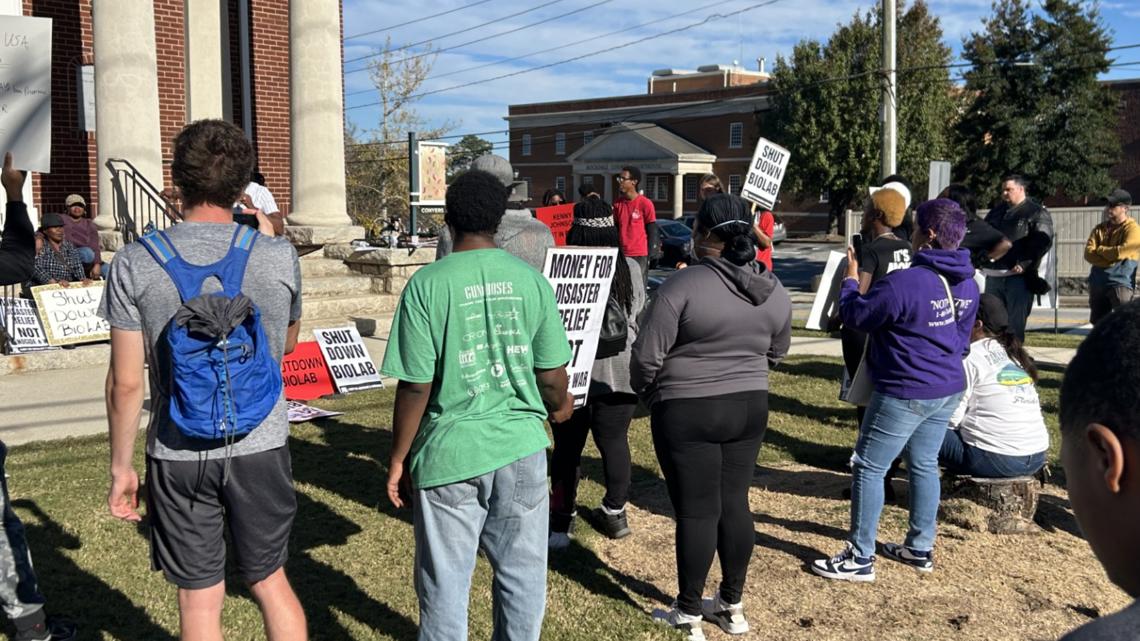Residents demand BioLab shutdown after Conyers chemical fire | 11alive.com