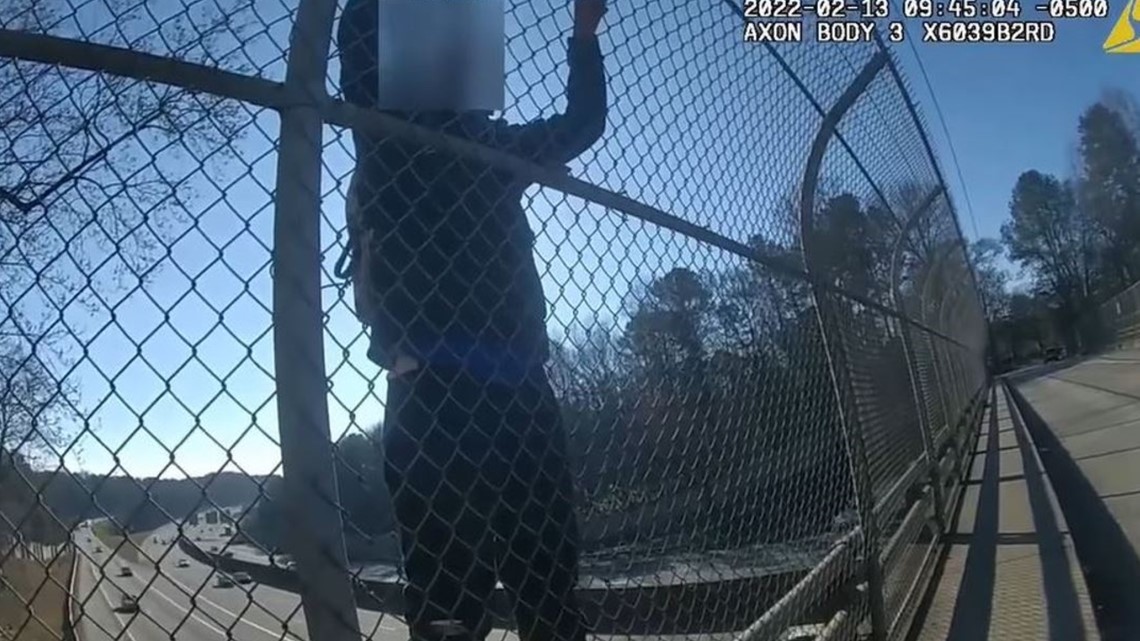 Atlanta Police officer discusses talking man off bridge | 11alive.com