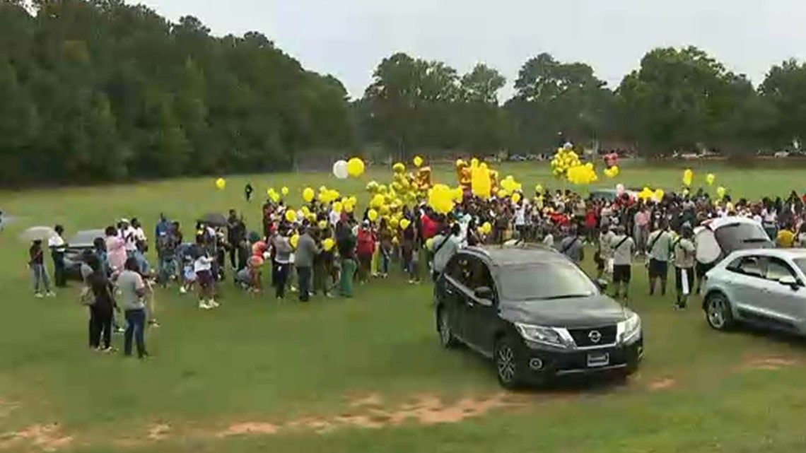 Erica Robinson Auburn Ave shooting victim cousin of DC Young Fly ...