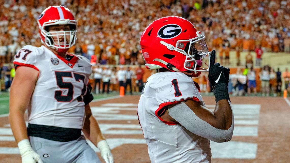 Georgia moves up in AP College Football Playoff bracket | 11alive.com