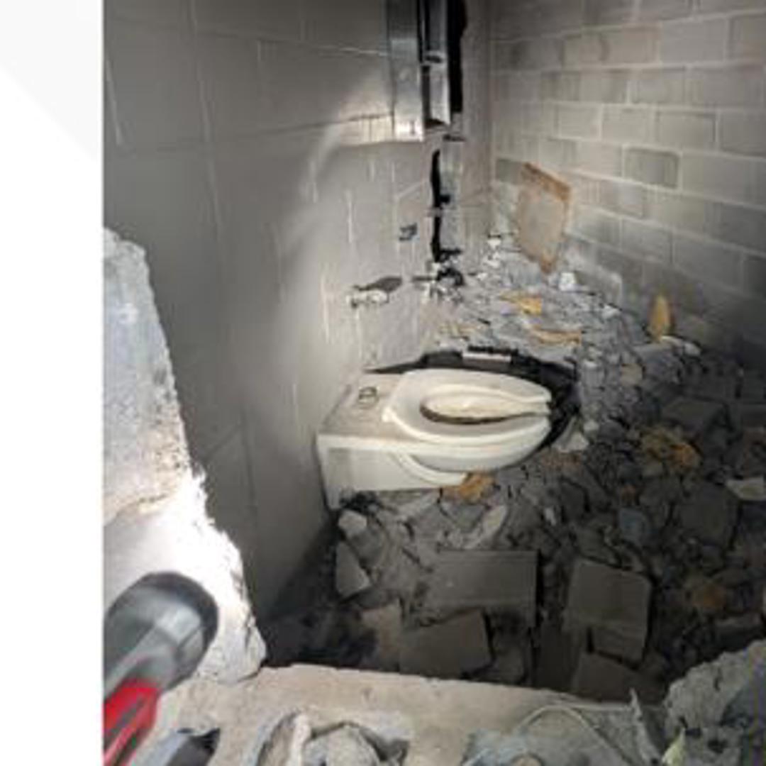 Correctional officer at US Penitentiary Atlanta found guilty in ...