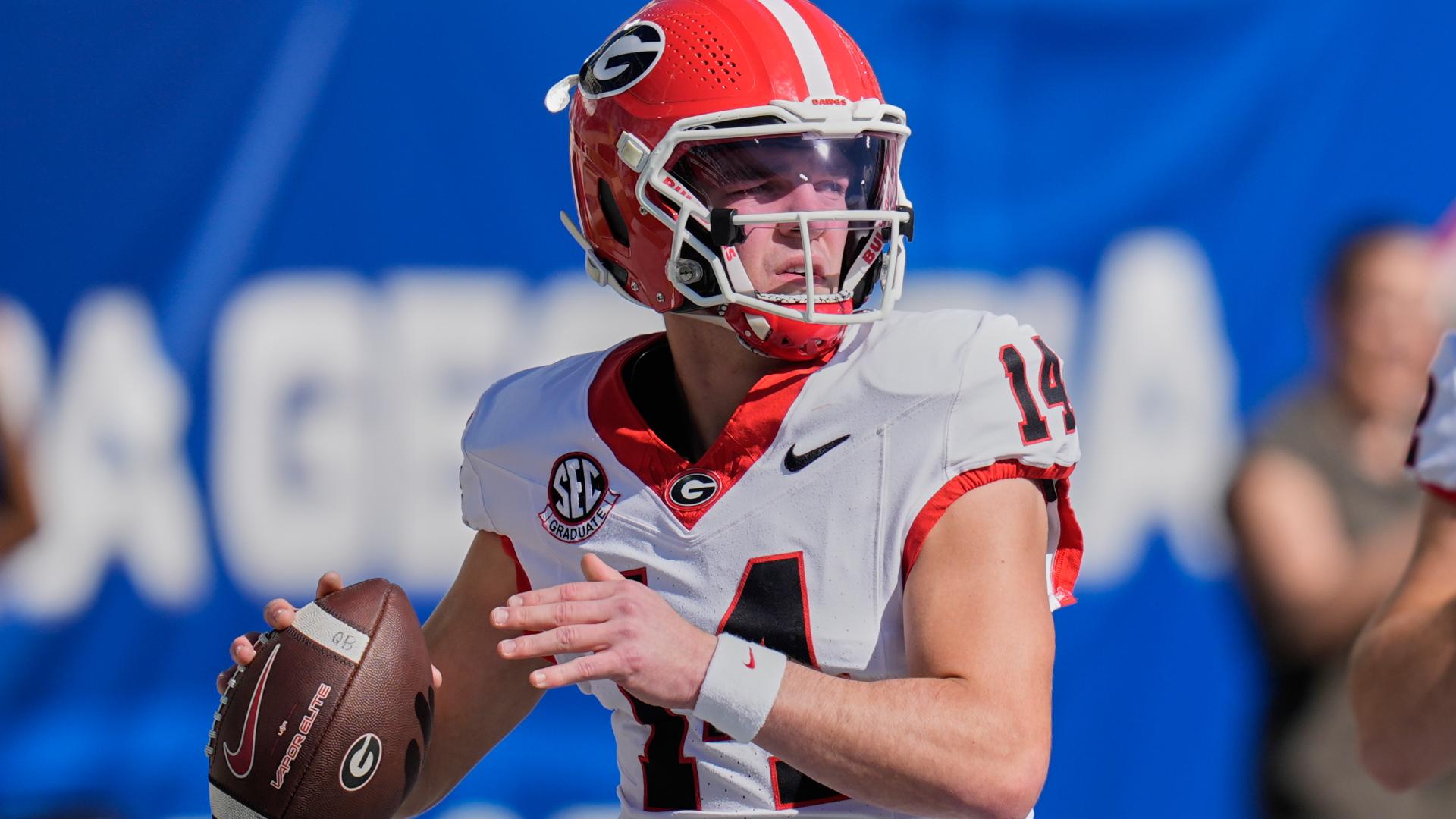 Georgia stays put, Georgia Tech tumbles in latest AP top-25 poll ...