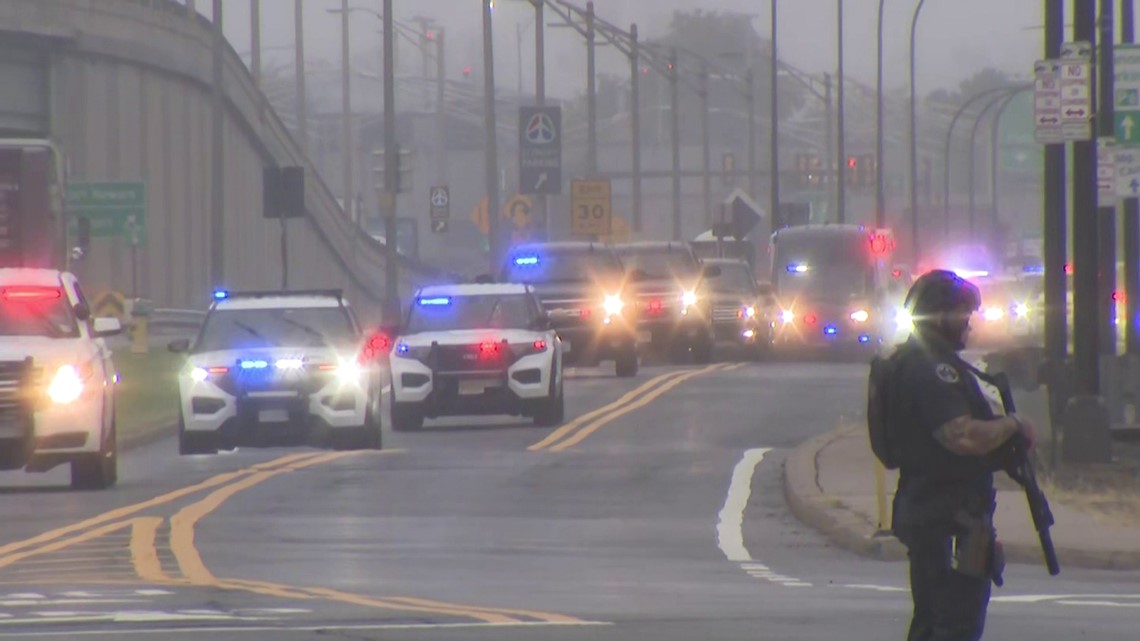 Donald Trump indicted: Former president's motorcade arrives to Newark ...