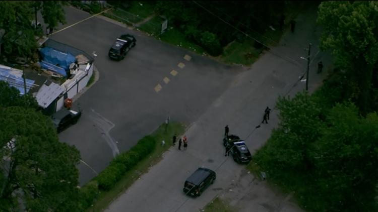 1 man dead after shooting in Atlanta's Perkerson neighborhood | 11alive.com