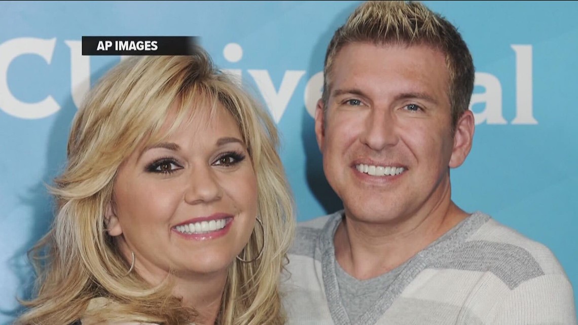Reality TV stars Todd and Julie Chrisley expected to arrive at Florida ...
