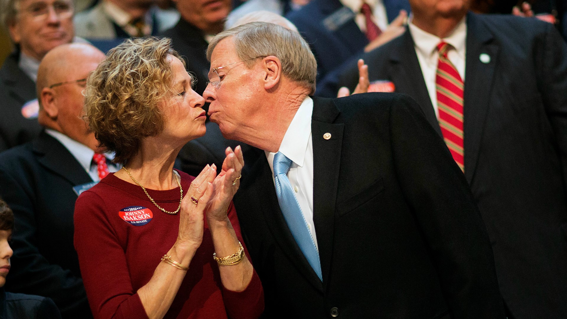 Remembering Johnny Isakson, kids speak at funeral | 11alive.com