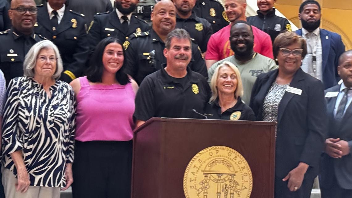 Georgia honors Lt. Cook for heroism amid Fulton shootout | 11alive.com