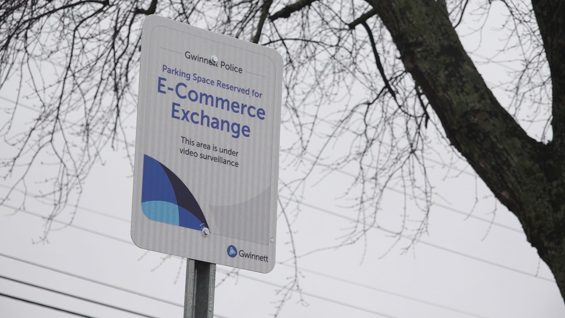 Gwinnett Police add e-commerce exchange parking spaces | 11alive.com
