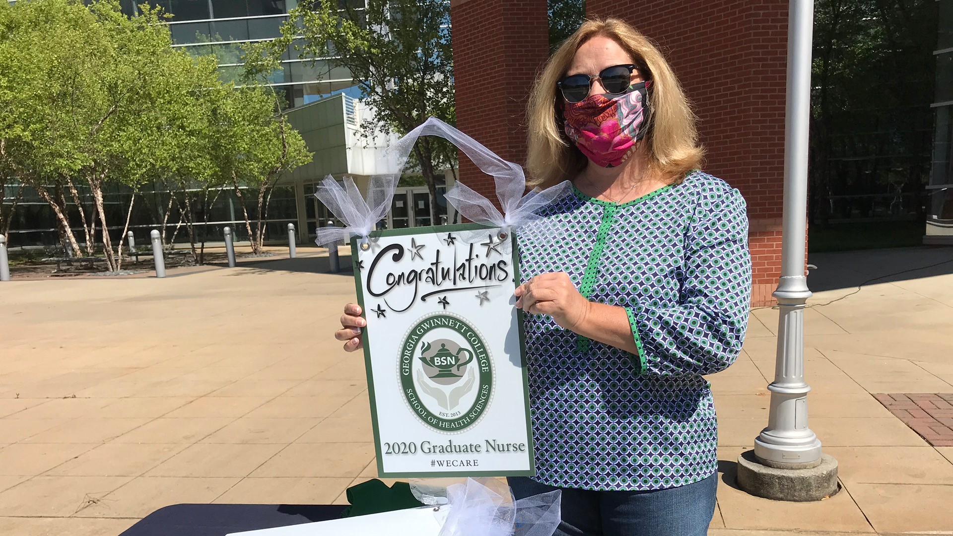 Georgia Gwinnett College nursing graduates receive commencement parade ...