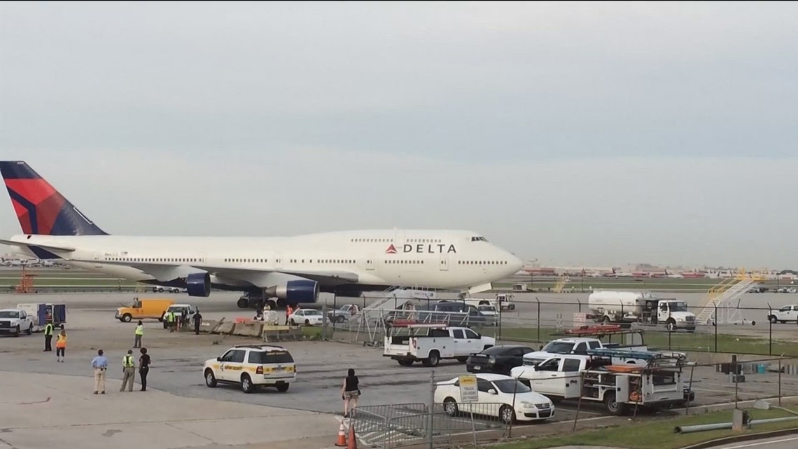 Delta makes meal changes after spoiled food incident | 11alive.com