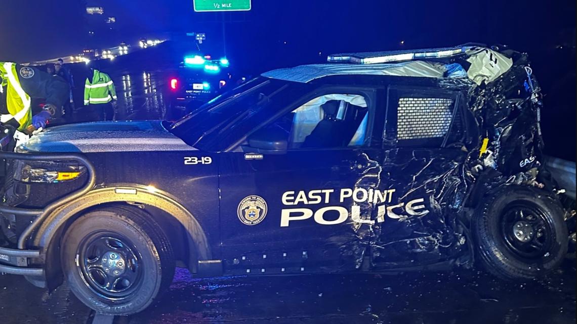 East Point Police officers hit in crash with tractor-trailer | 11alive.com