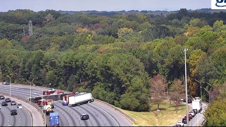 I-75 traffic Marietta Parkway crash | All lanes closed | 11alive.com