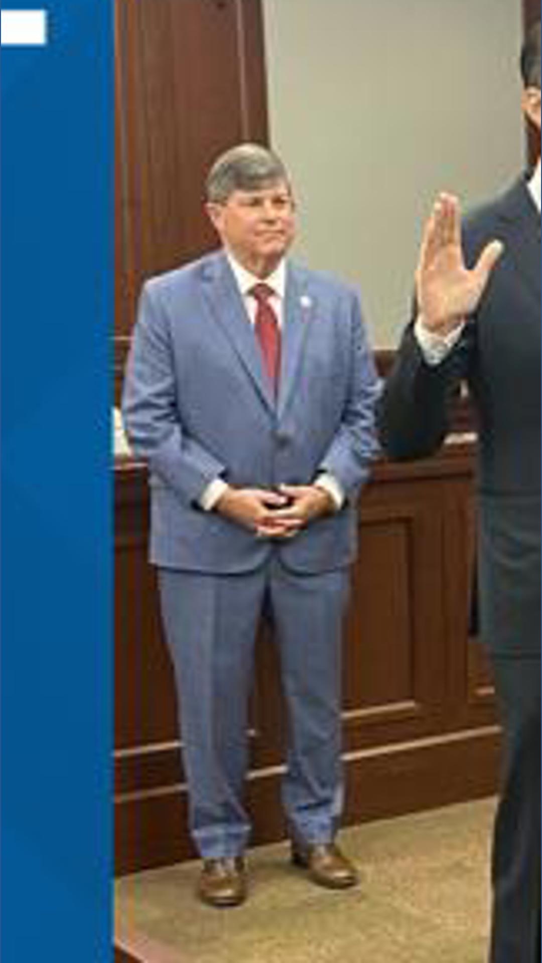Jason Dickerson sworn in to Georgia state Senate | 11alive.com