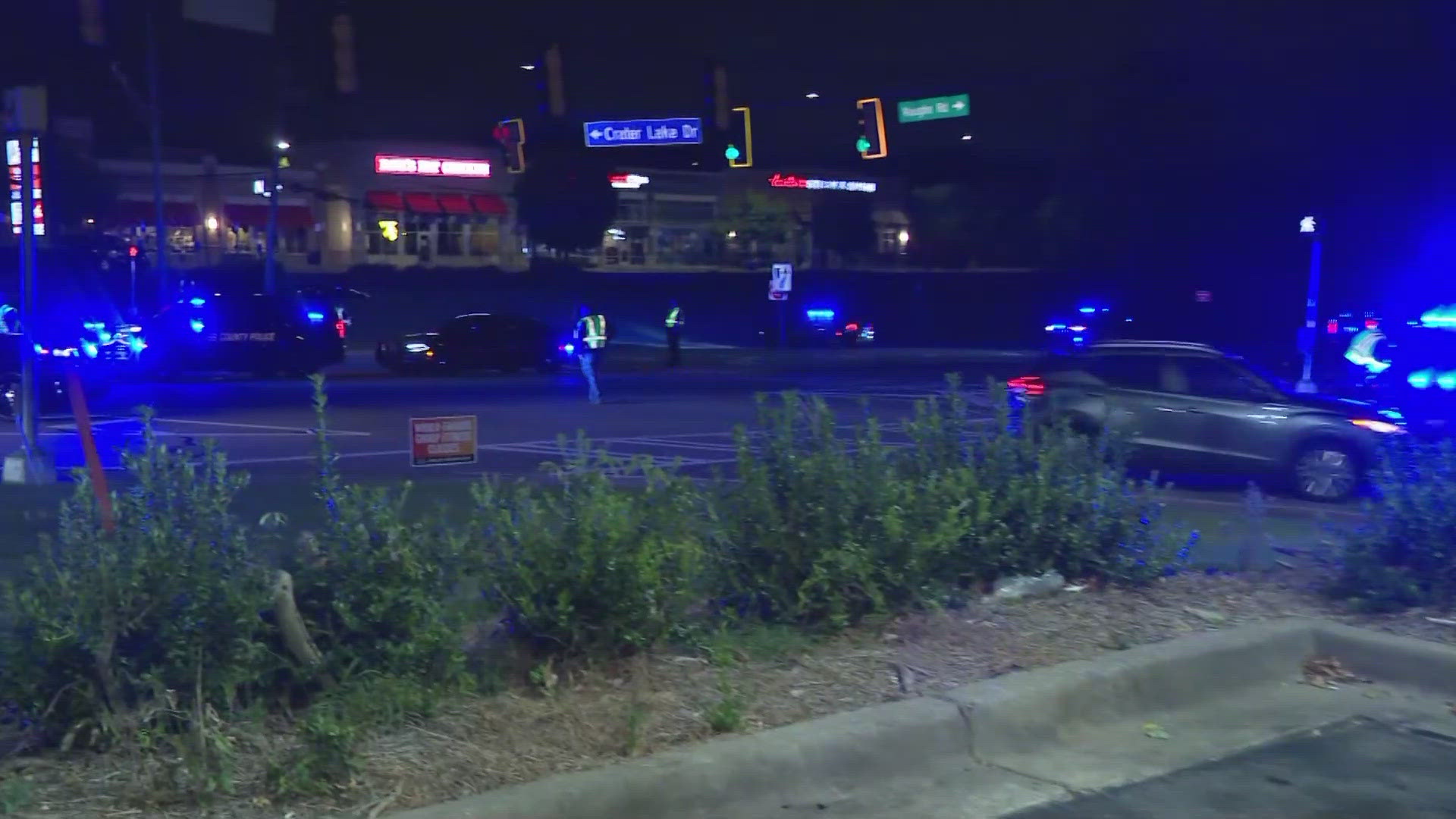 Cobb County traffic crash closing Cobb Parkway near Barrett Parkway ...