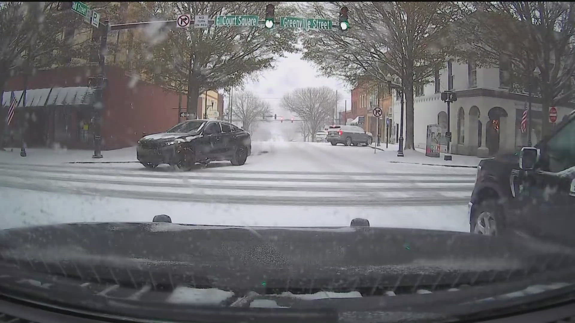 Tracking road conditions as snow begins to cover roads in metro Atlanta ...